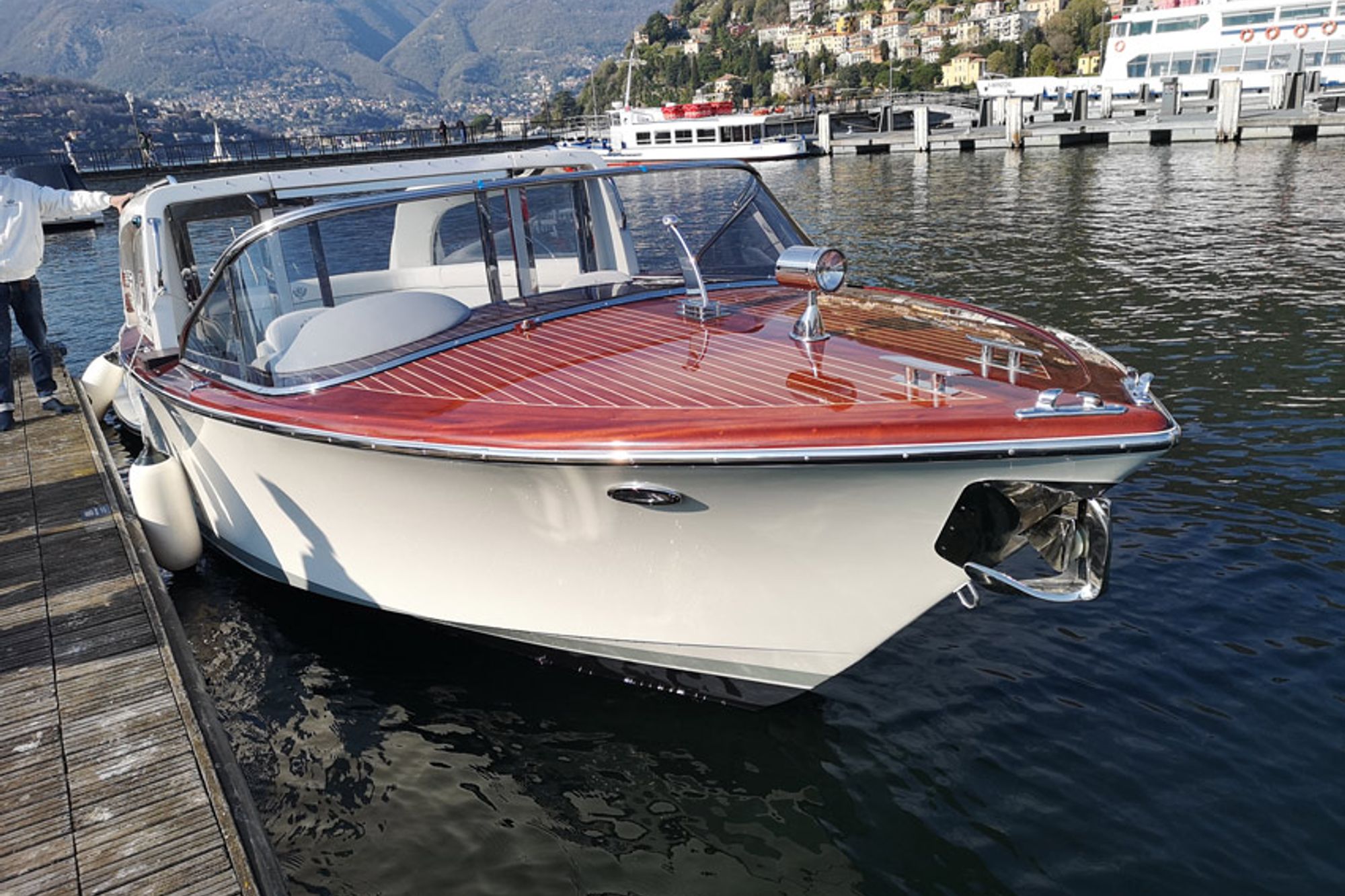 Custom Comitti V31 Limo | Comitti Boats North America