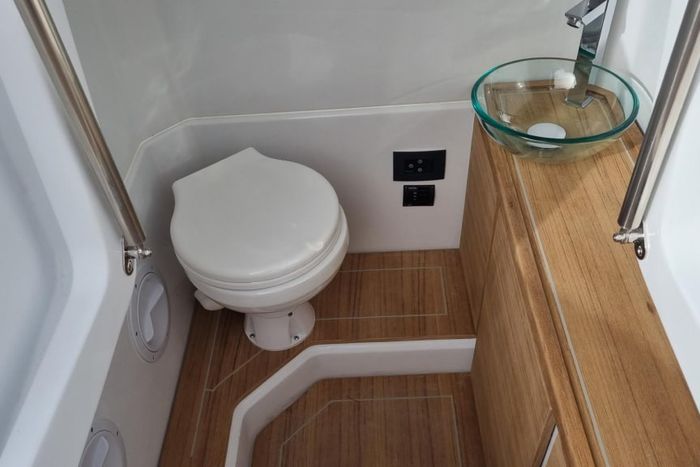 Comitti Isola 27 | Comitti Boats North America