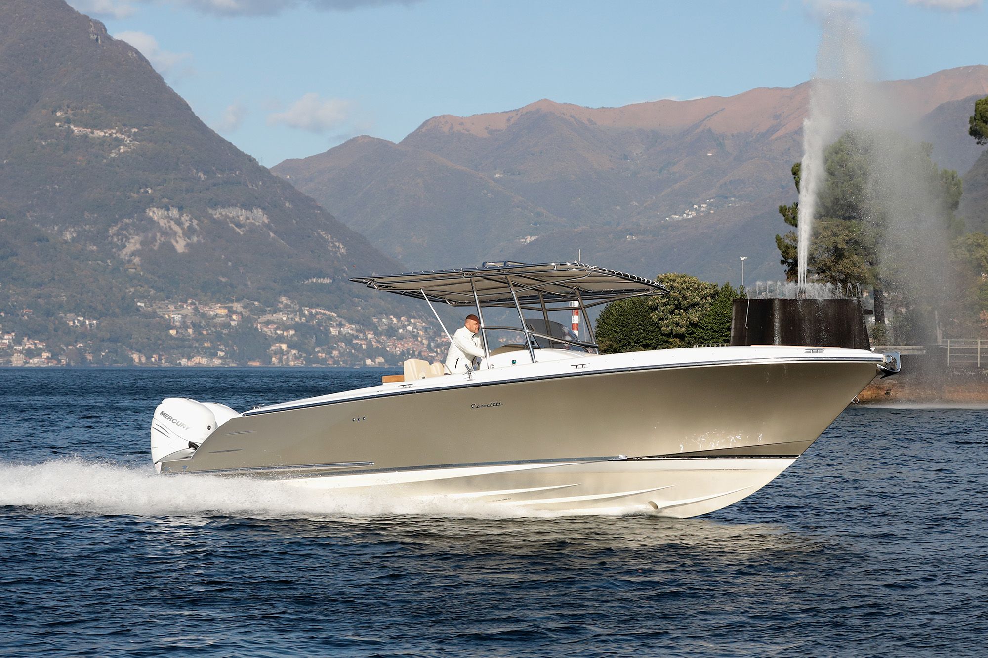 Comitti Isola 33 | Comitti Boats North America
