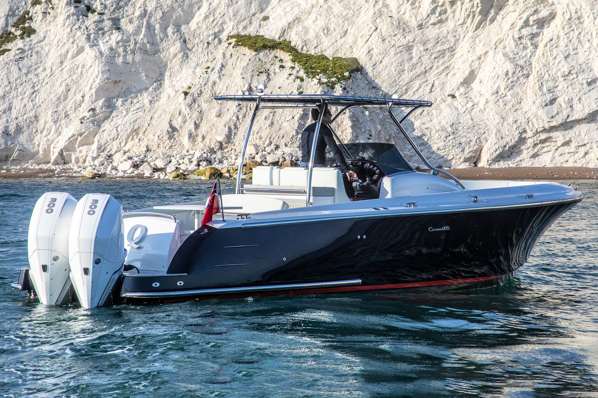 Comitti Isola 33 | Comitti Boats North America
