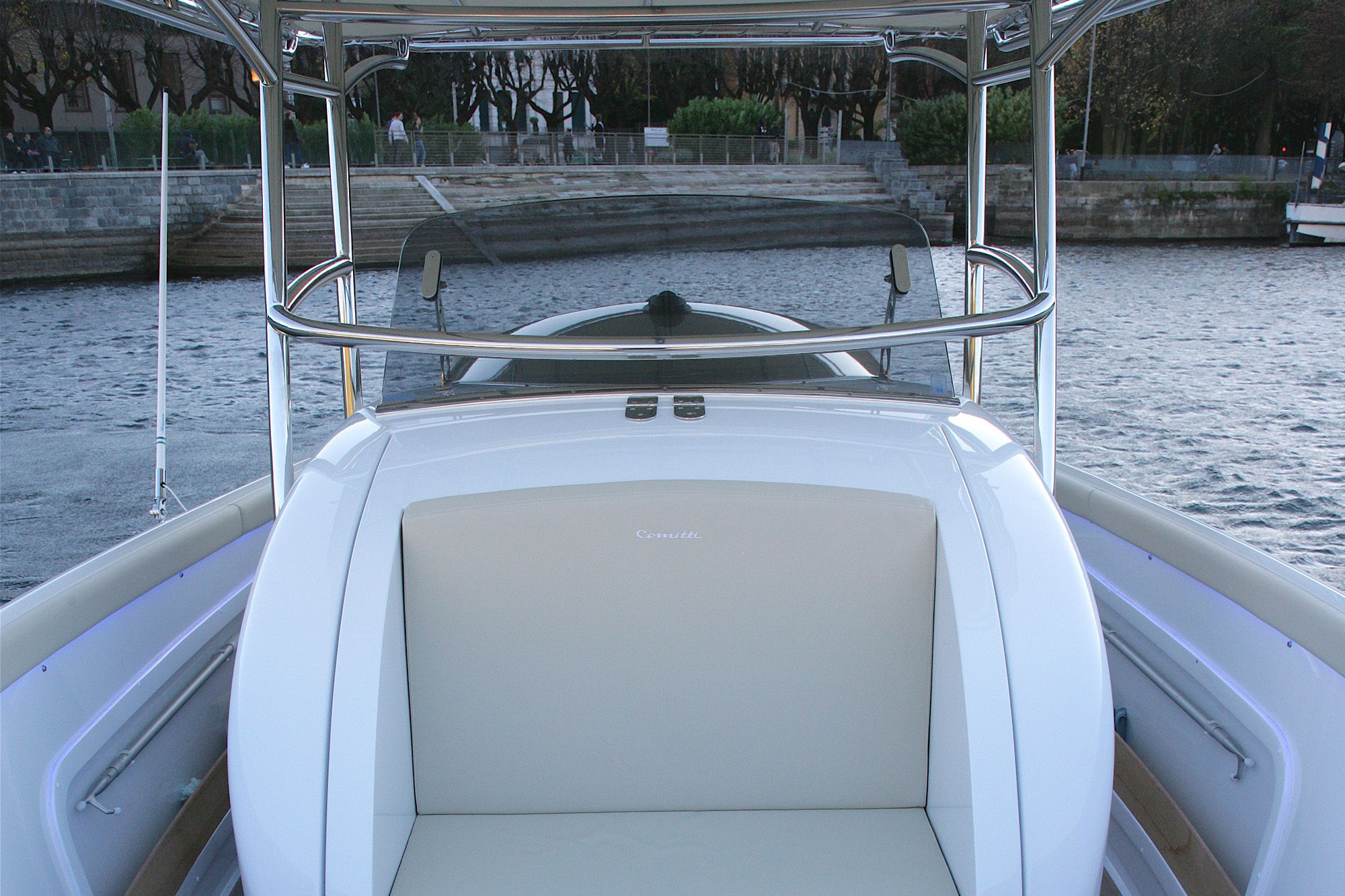 Comitti Isola 33 | Comitti Boats North America