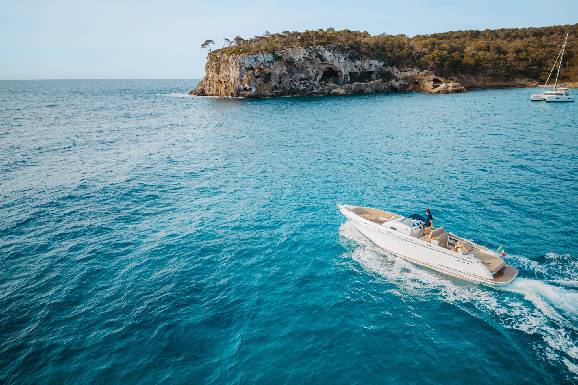 Comitti Isola 33 | Comitti Boats North America