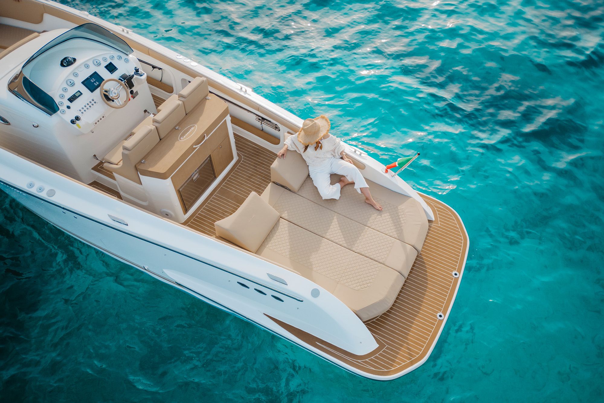 Comitti Isola 33 | Comitti Boats North America
