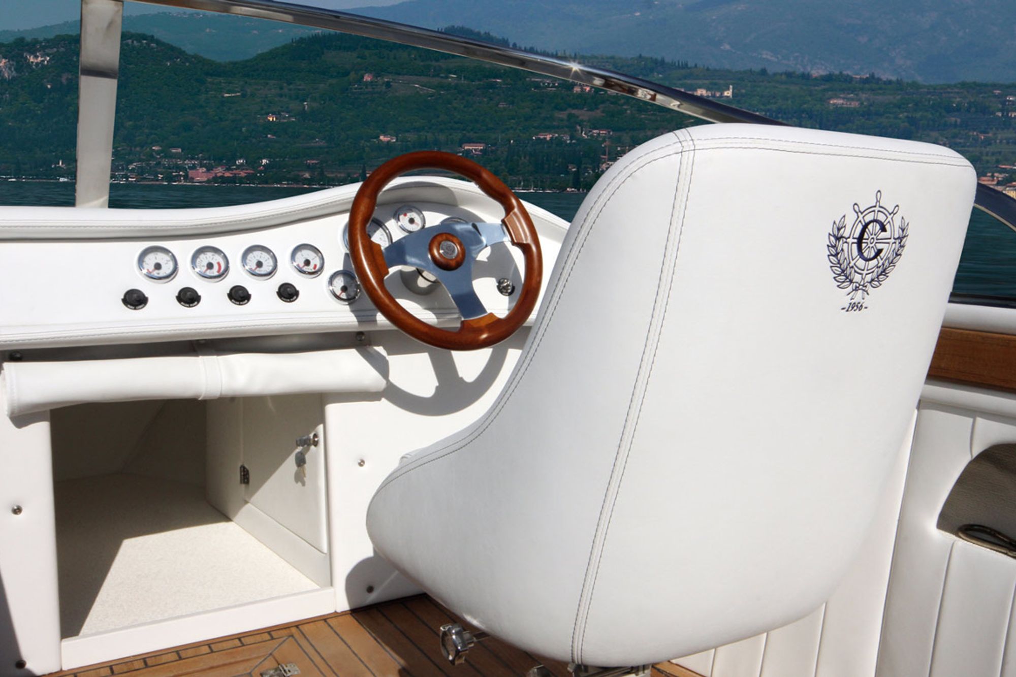 Comitti Venezia 22 | Comitti Boats North America