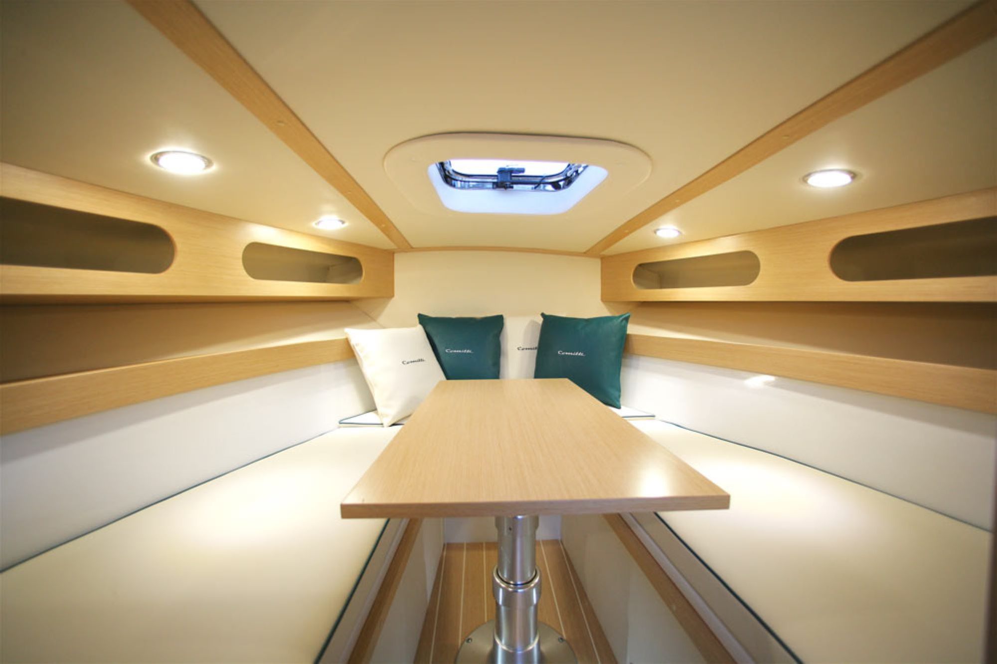 Comitti Venezia 31 | Comitti Boats North America