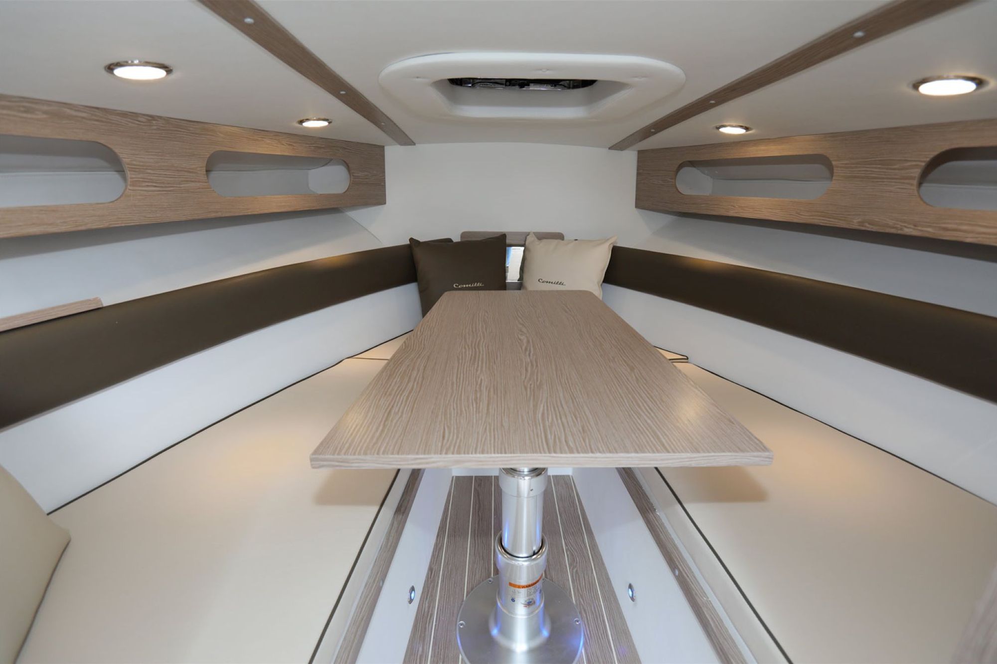 Comitti Venezia 31 | Comitti Boats North America